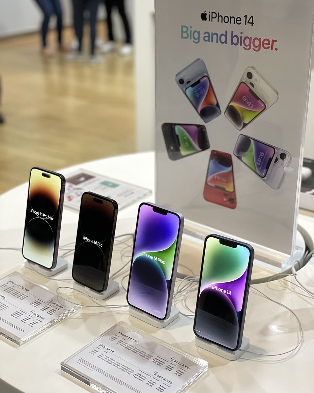 Power Mac Center brings back the iconic midnight launch for iPhone 14 ...