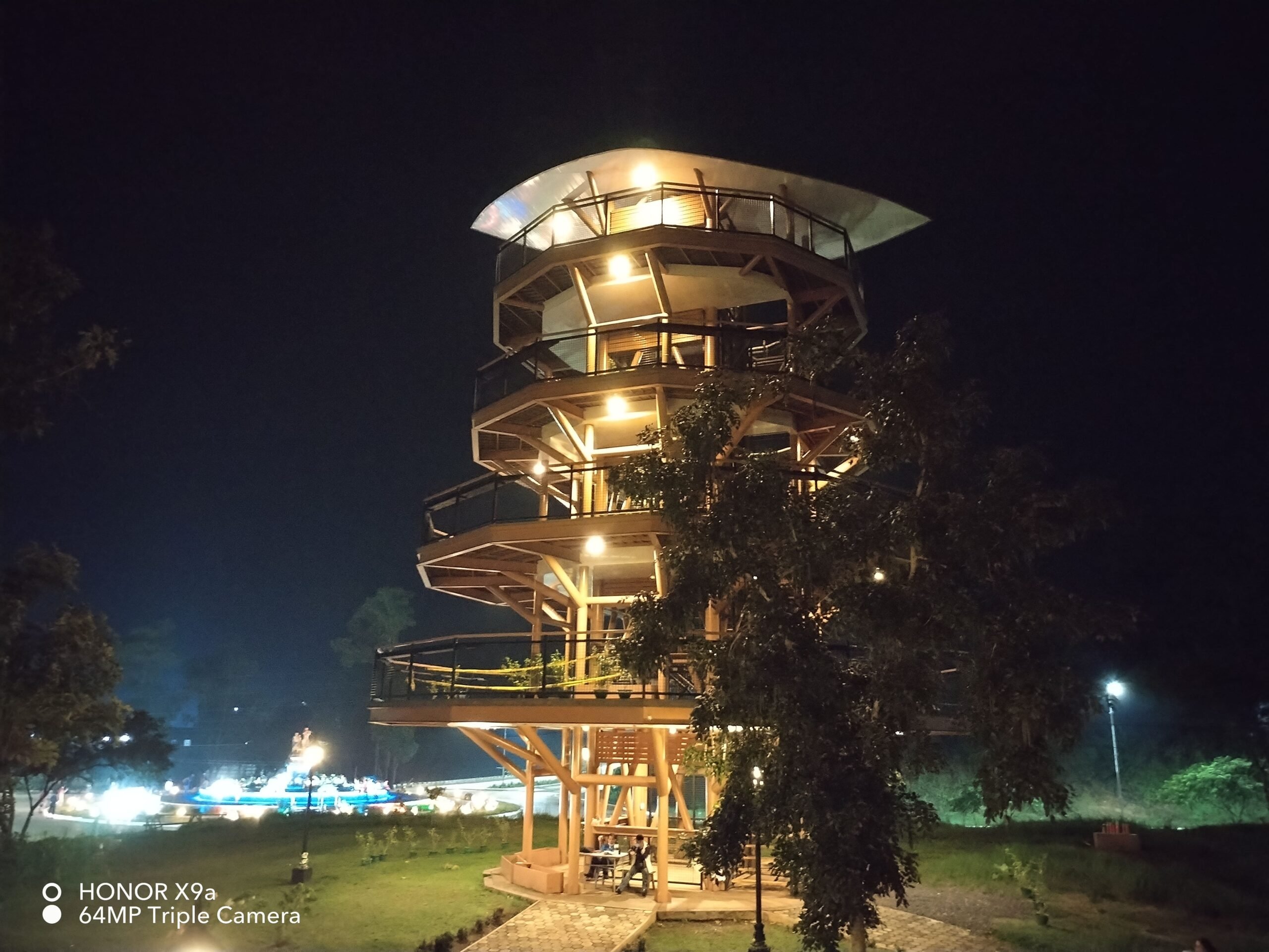 HONOR X9a 5G Review: Toughest OLED Curved Screen Phone | EveryTechEver