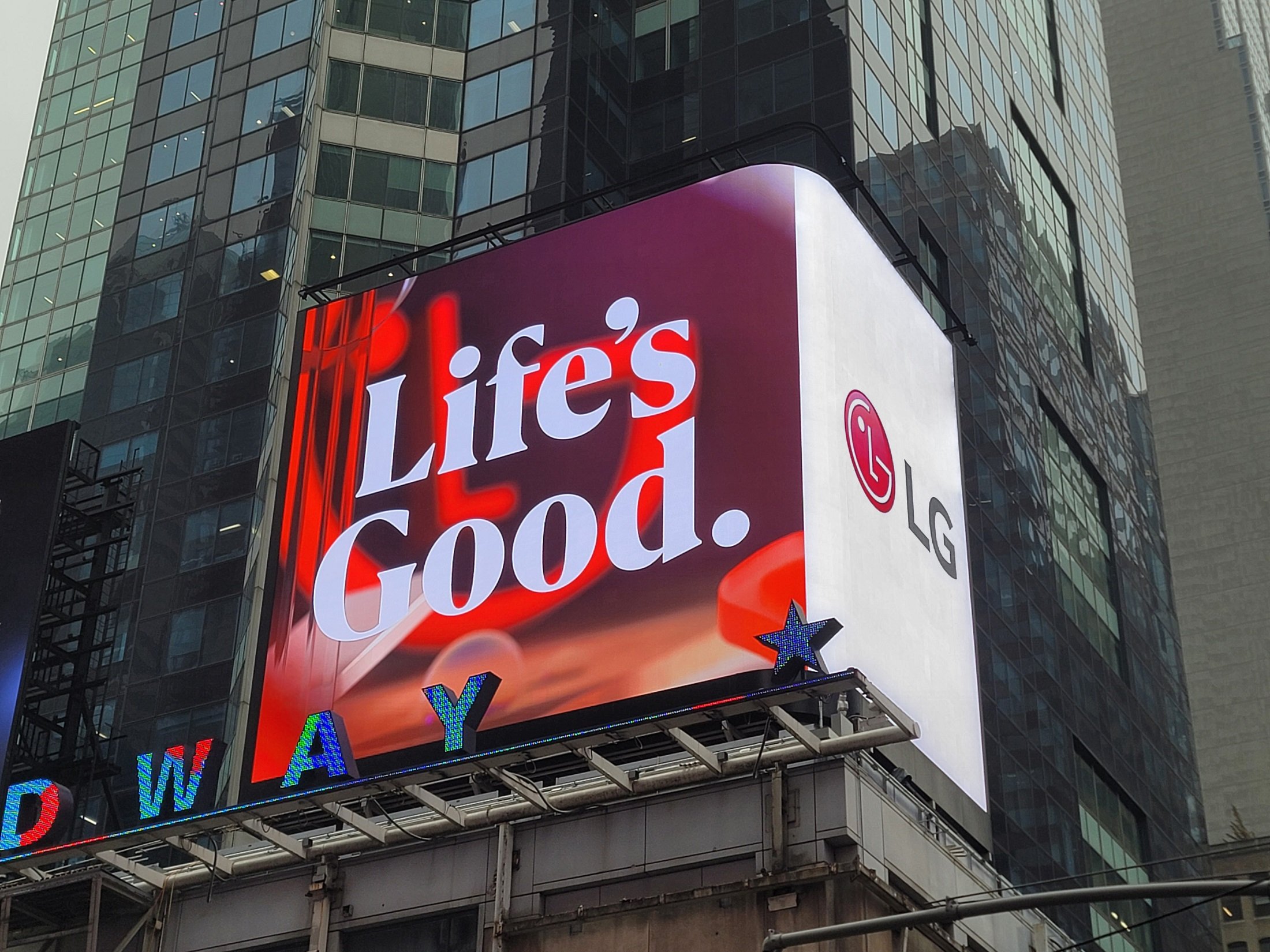 LG Smiles Back with a new Brand Identity | EveryTechEver