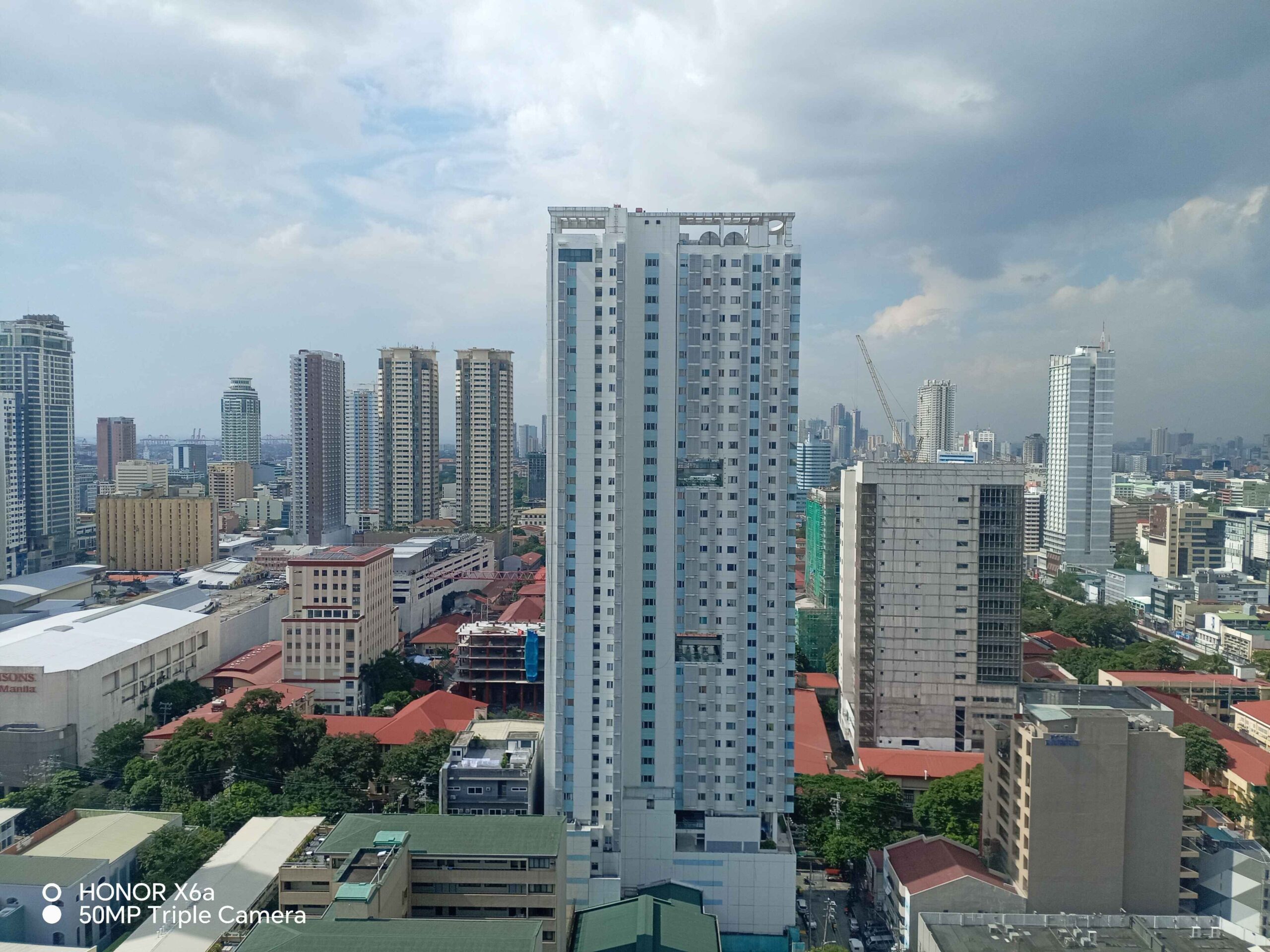 HONOR X6a Review: Your Budget-Friendly Essential | EveryTechEver