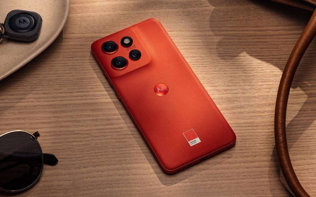 Motorola: First 5-Year Android Update Phone Isn't a Flagship ...